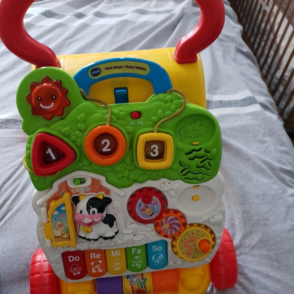 VTECH FIRST STEPS BABY WALKER in N4 Islington for £10.00 for sale | Shpock