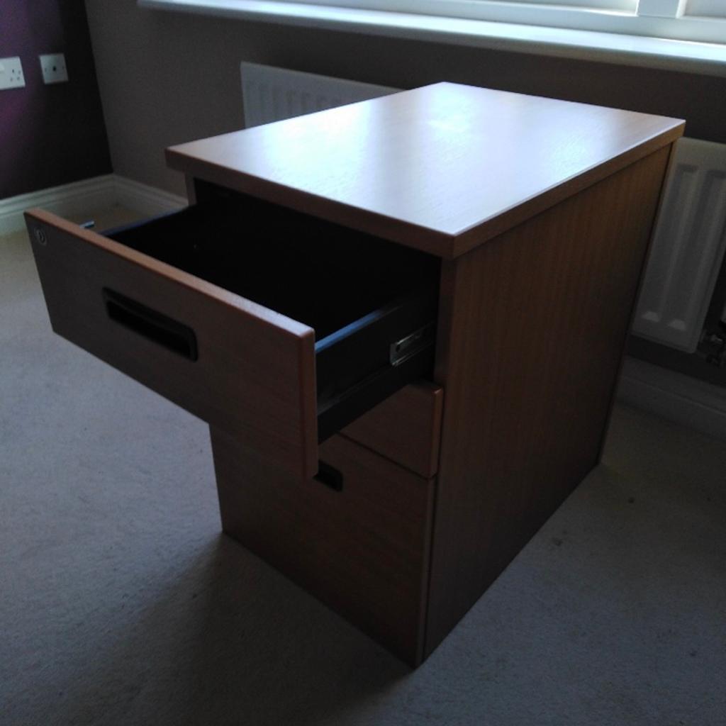 Office draws in Wynyard Village für £ 15,00 zum Verkauf | Shpock AT