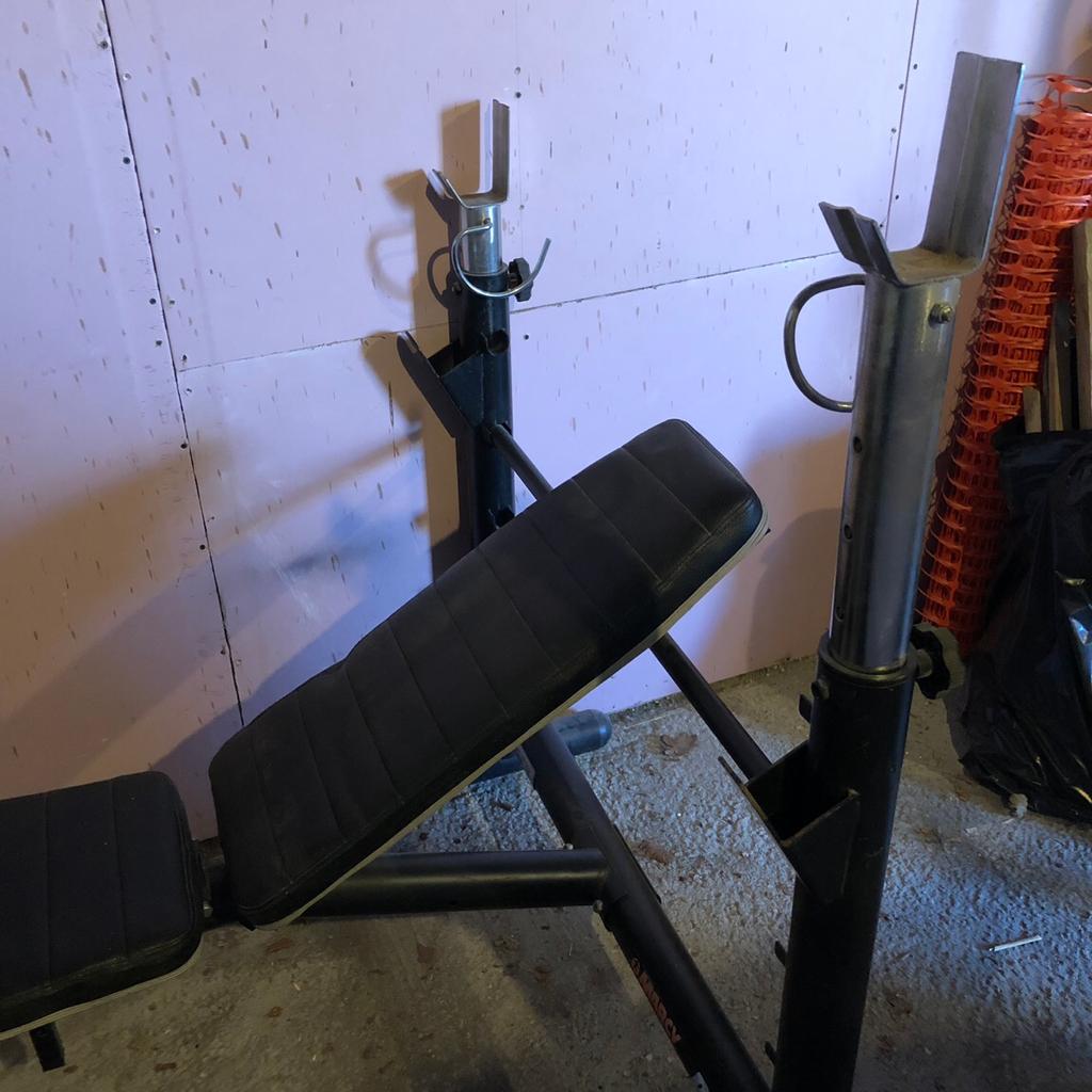 Marcy weight bench with curl and leg in ME7 Gillingham für 40,00 £ zum ...