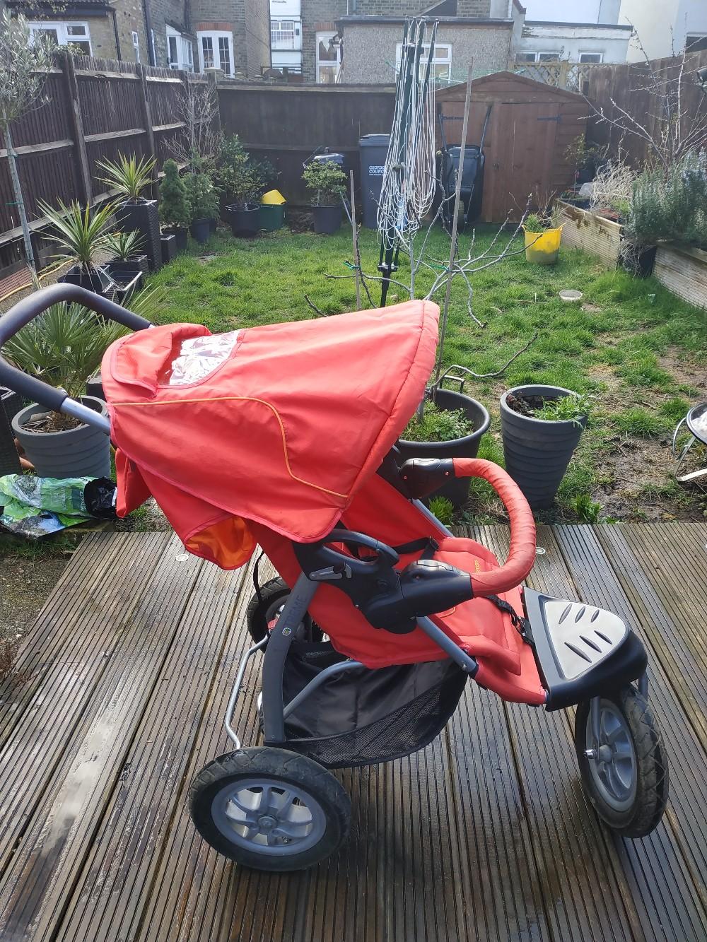 Three wheel buggy Mother Care Xtreme in CR0 London für 15,00 £ zum ...