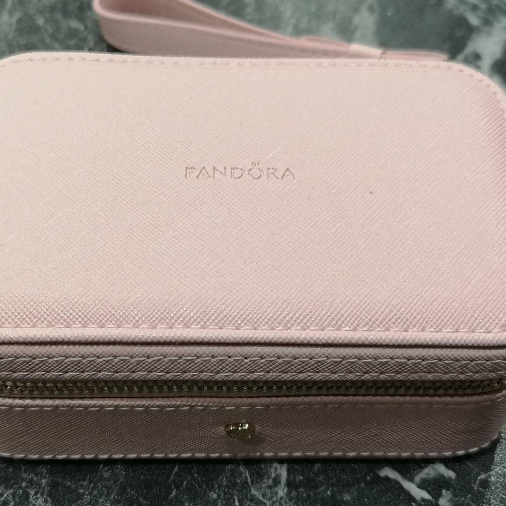 Pandora travel case limited edition 2019 in PE13 Fenland für 22,00 ...