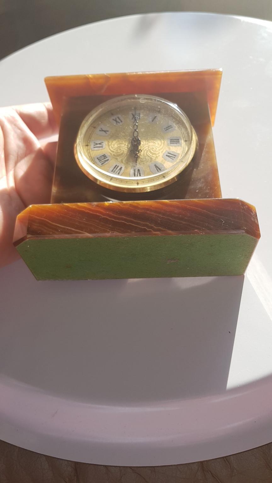 Onyx Mantle Clock....VINTAGE in LE16 Harborough for £4.95 for sale | Shpock
