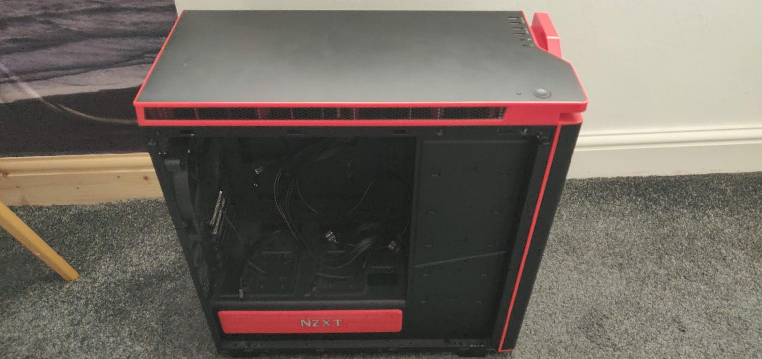 NZXT H440 Mid Tower Case - Red & Black in Wigan für £ 45,00 zum Verkauf ...