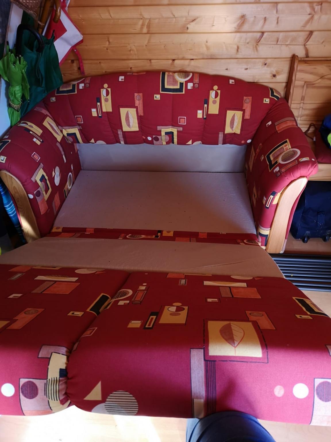 Sofa zum ausziehen in 9500 Neulandskron für 10,00 € zum Verkauf | Shpock DE