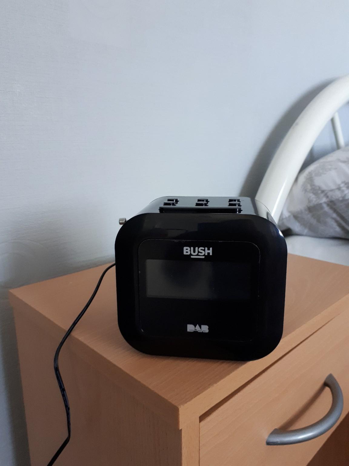 Bush DAB alarm clock radio in WF9 Wakefield für 10,00 £ zum Verkauf ...