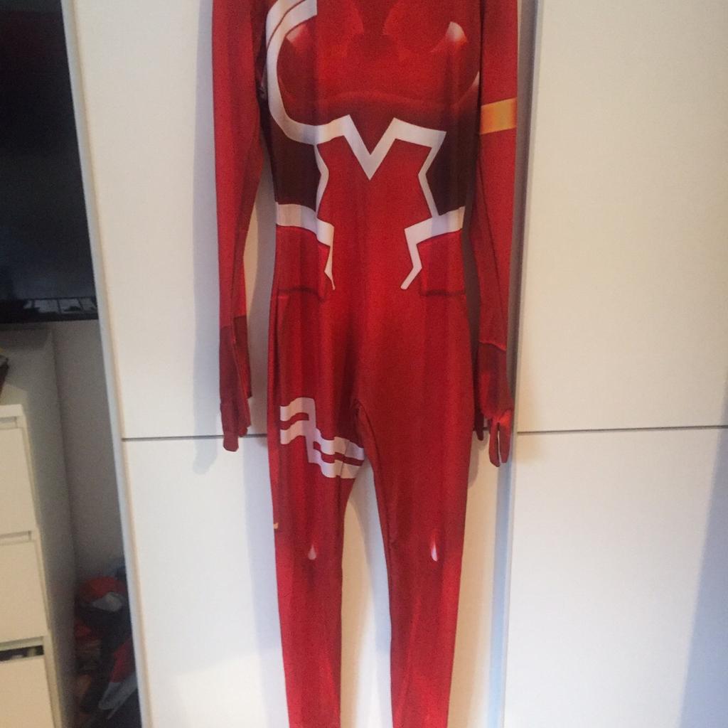 Zero Two Suit + Hörner in 67757 Kreimbach-Kaulbach für 30,00 € zum ...