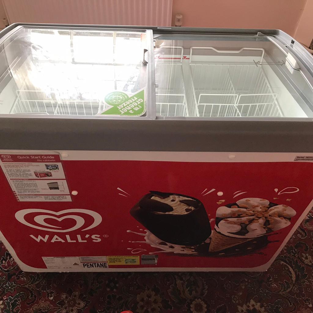 Walls Ice cream freezer in WV1 Wolverhampton für £ 250,00 zum Verkauf ...