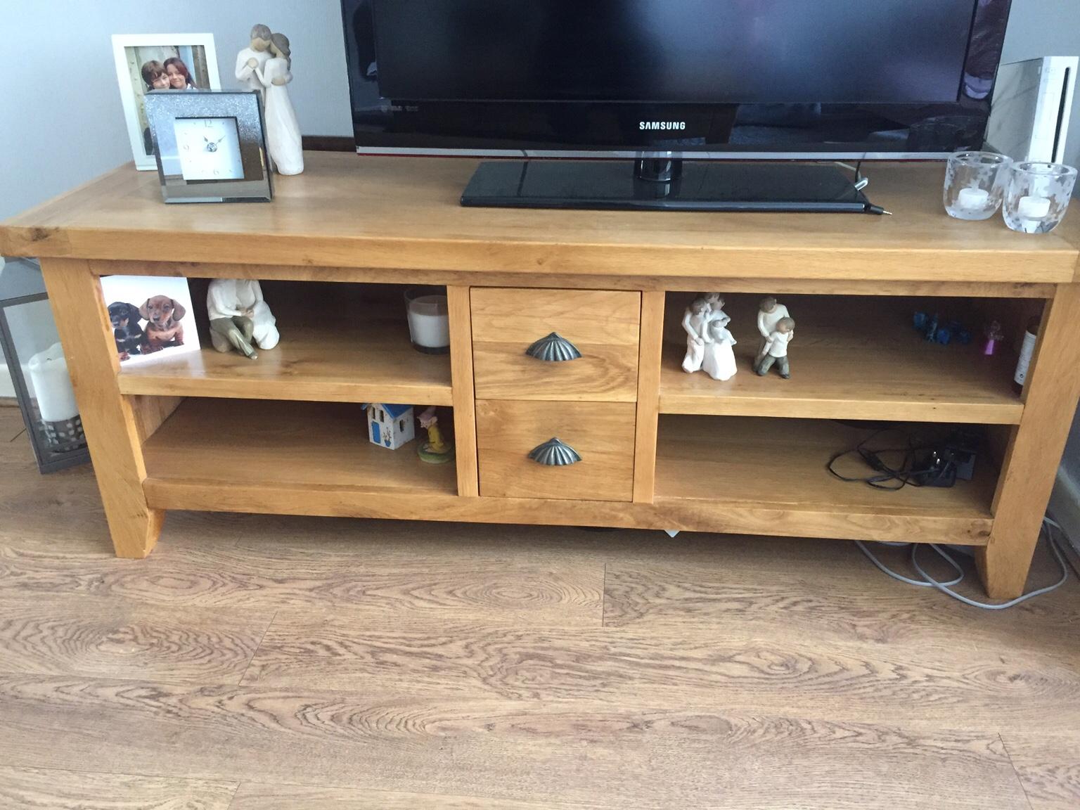 Solid Oak TV Unit & Solid Oak Coffee Table in Rochdale für 110,00 £ zum ...