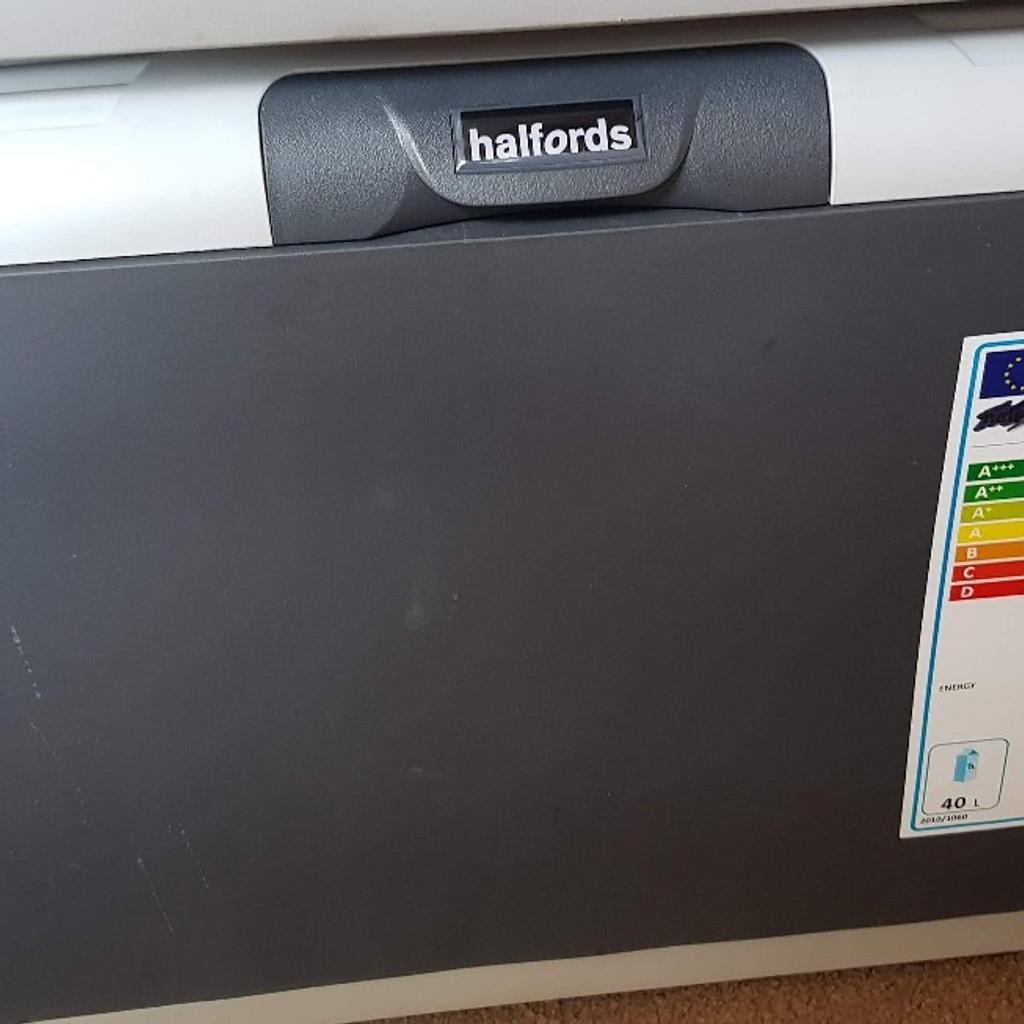 Coolbox 40 Litre Mains and 12V Electric in WS5 Sandwell für 50,00 £ zum ...