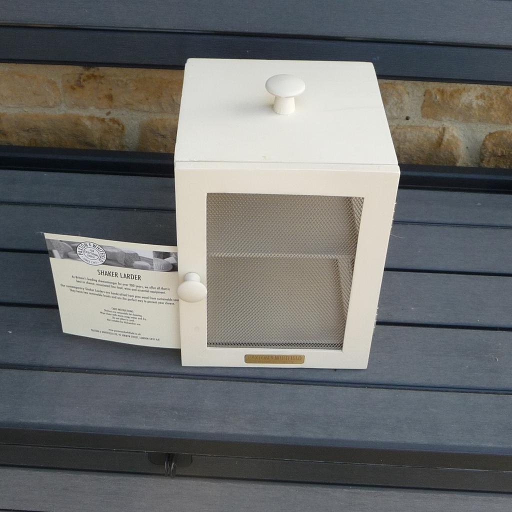 Cheese Larder by Paxton & Whitfield in Tewkesbury für £ 20,00 zum ...