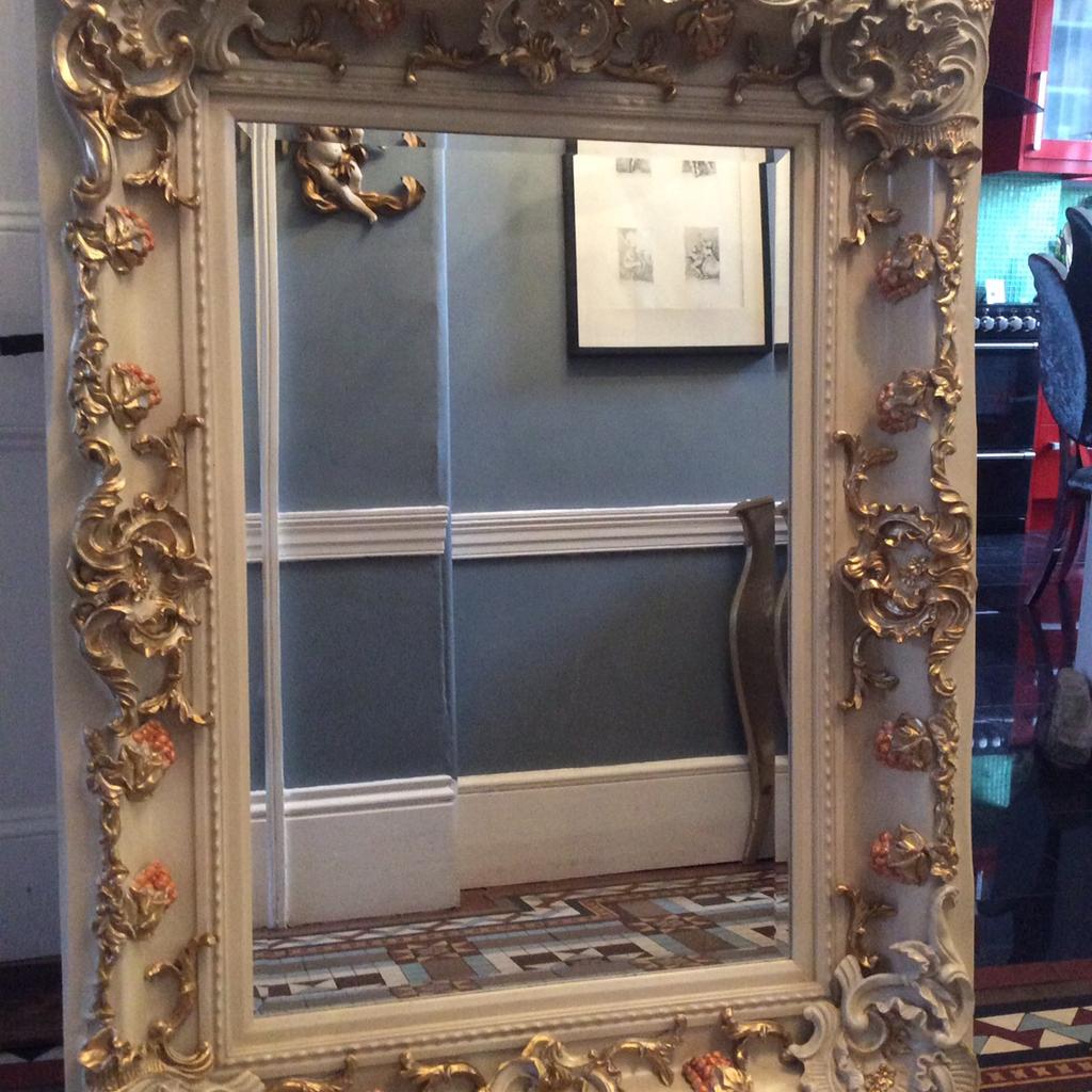 Fantastic extra large rococo mirror in N7 Islington für £ 280,00 zum ...