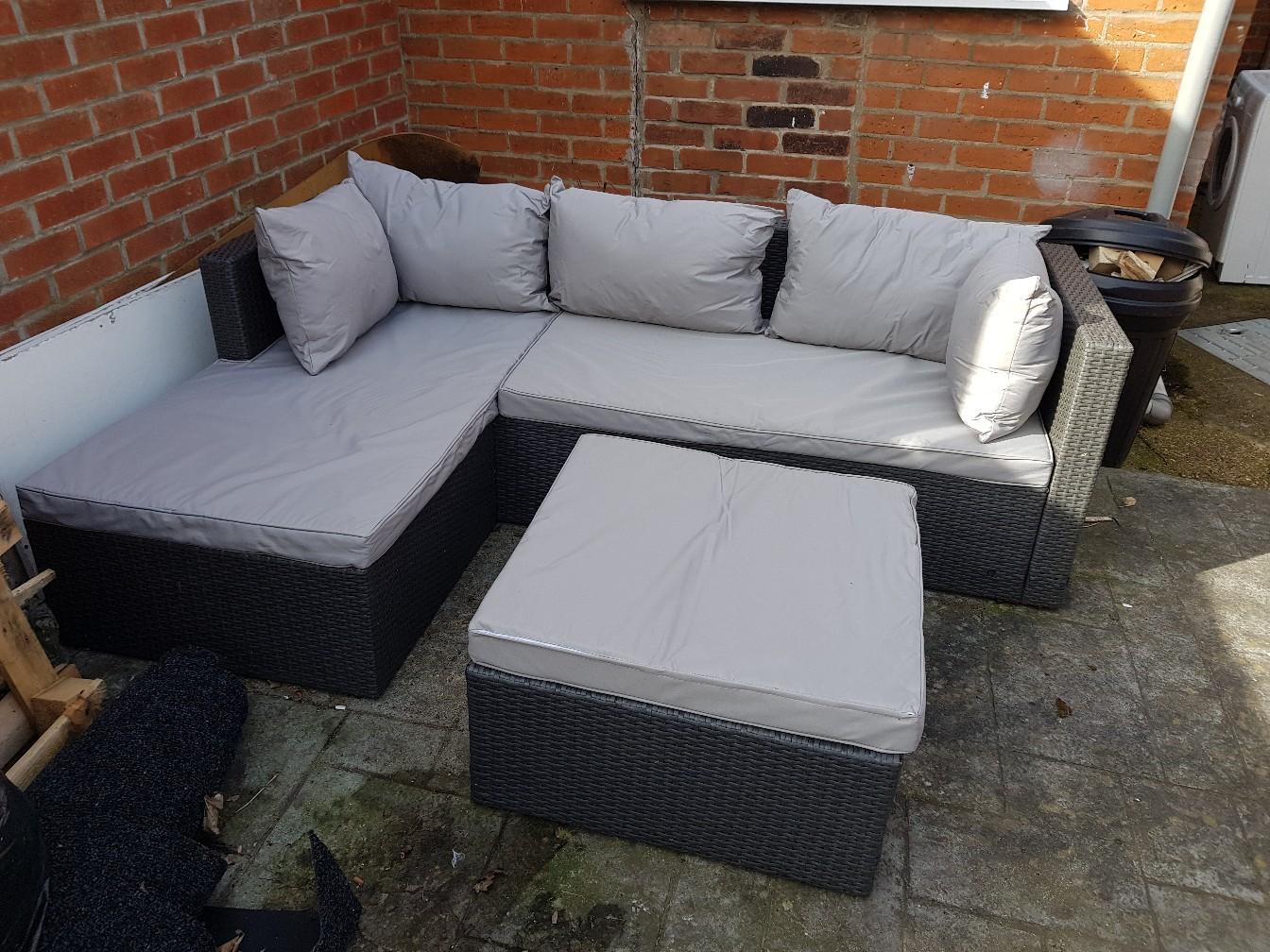 Aldi garden rattan corner sofa in CO2 Colchester für 130,00 £ zum ...