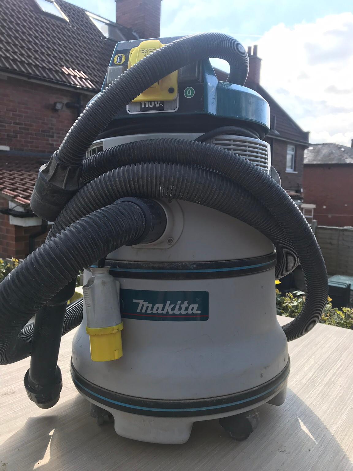 Makita 440 110v Dust Extractor in WF15 Kirklees für £ 60,00 zum Verkauf ...