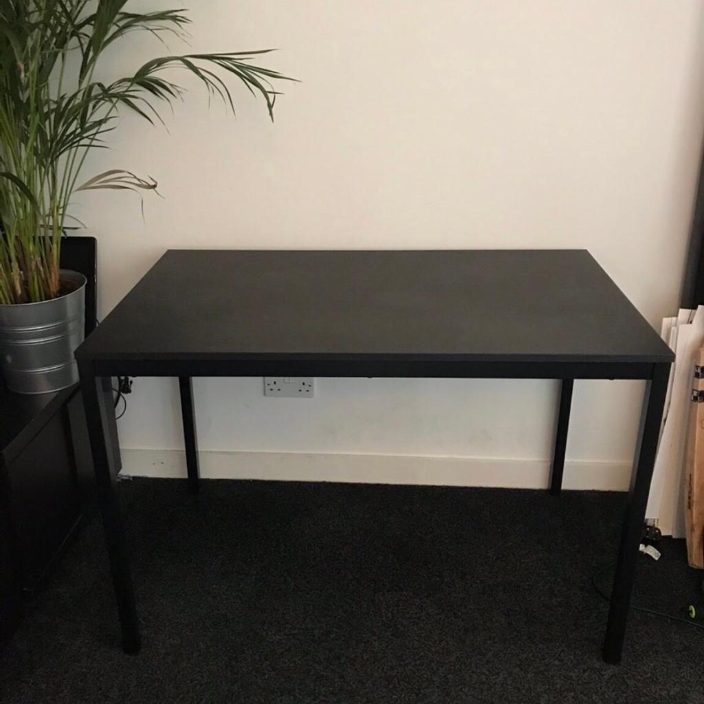Tarendo desk store