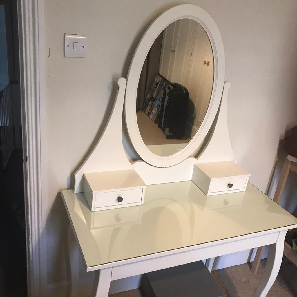 Rustic style dressing table with mirror in W13 London für 85,00 £ zum ...