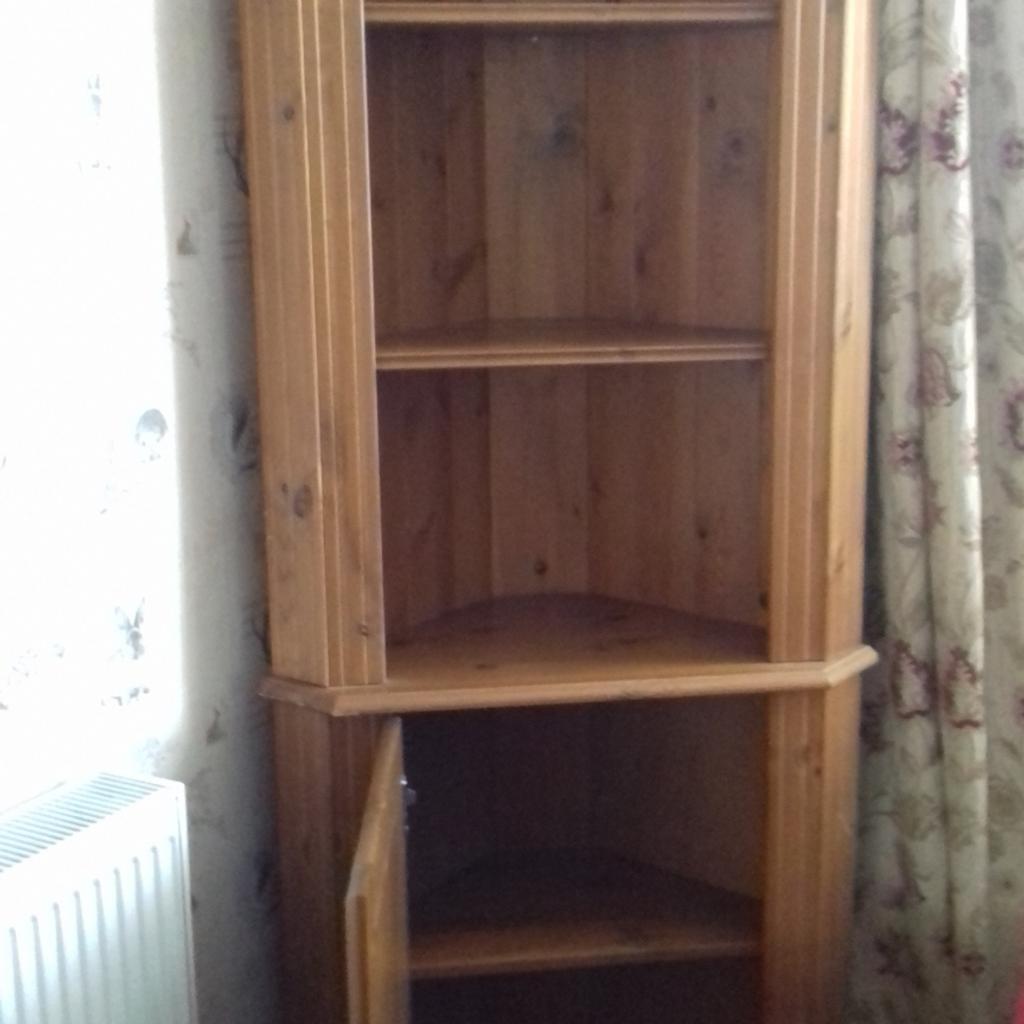 CORNER DISPLAY UNIT in Leicester for £40.00 for sale | Shpock