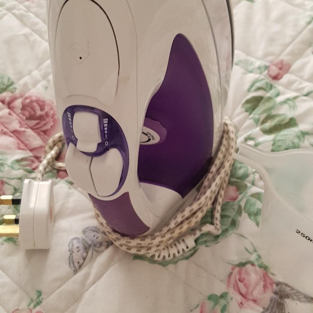 Asda iron in St Helens für 2,00 £ zum Verkauf | Shpock DE