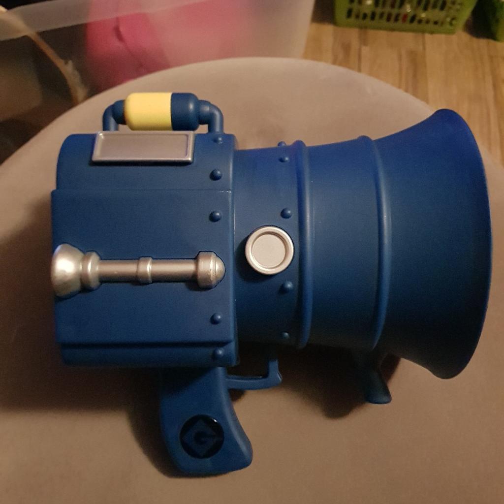 despicable me boom gun in SS14 Basildon für £ 10,00 zum Verkauf | Shpock AT