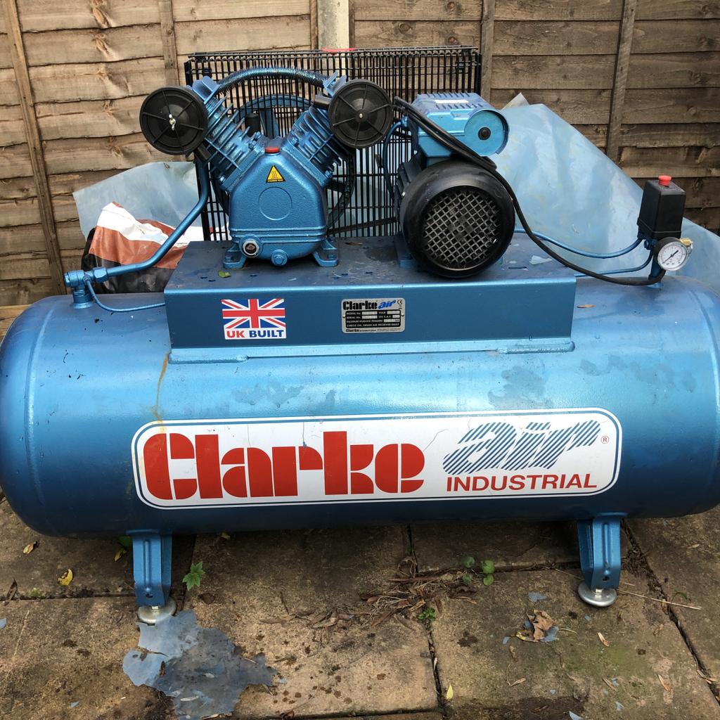 Industrial air compressor in B38 Birmingham für 450,00 £ zum Verkauf ...