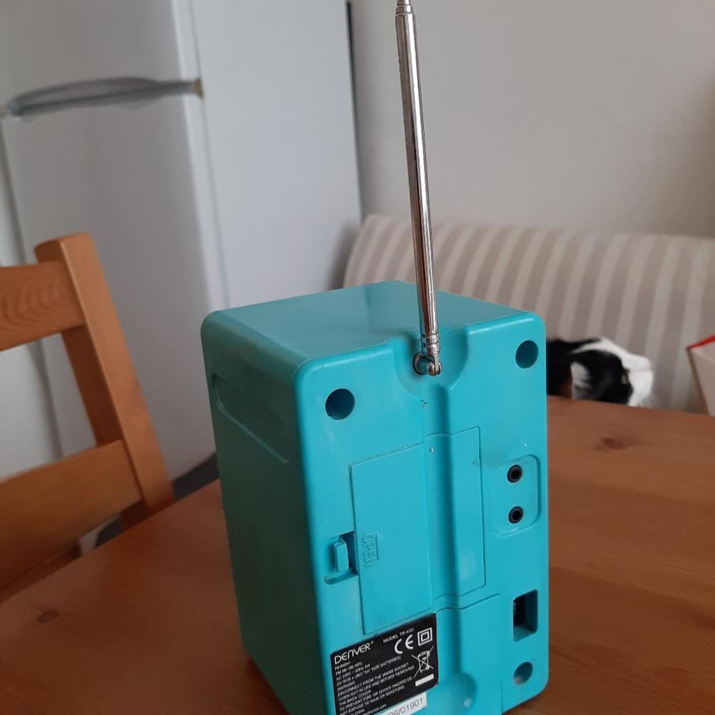 Radio FM mit Antenne. in 4020 Линц für € 5,00 zum Verkauf | Shpock AT