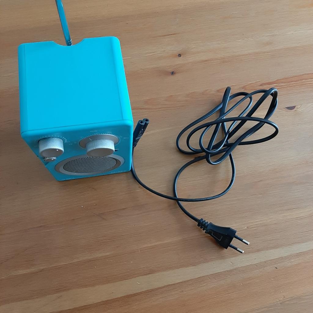 Radio FM mit Antenne. in 4020 Линц für € 5,00 zum Verkauf | Shpock AT