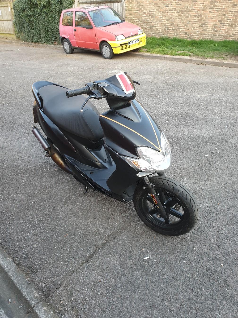 yamaha jog rr moped in Harlow für £ 400,00 zum Verkauf | Shpock AT
