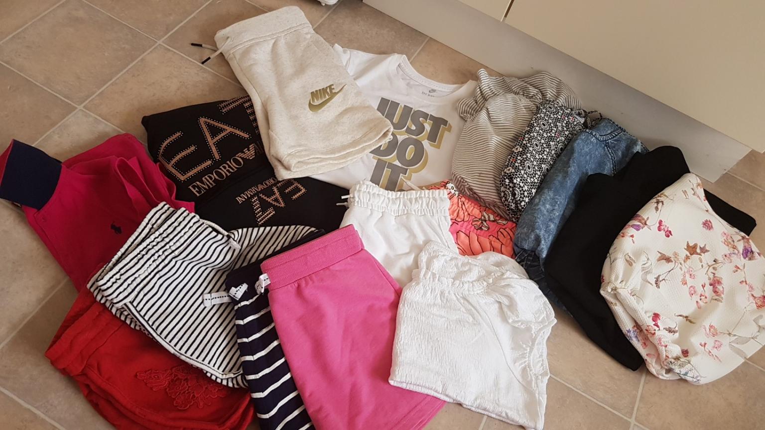 girls clothes in DY4 Sandwell für £ 60,00 zum Verkauf | Shpock AT