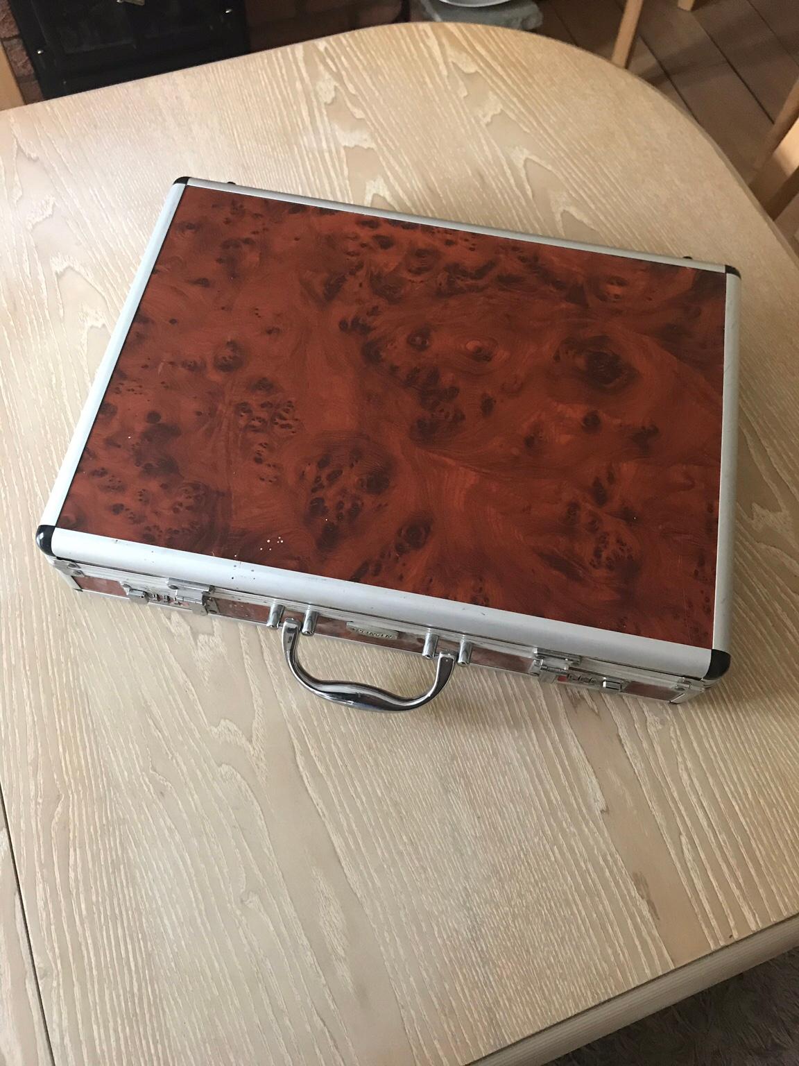 Offenbach Solingen Knife and Cutlery set in NN10 Wymington für £ 120,00 ...