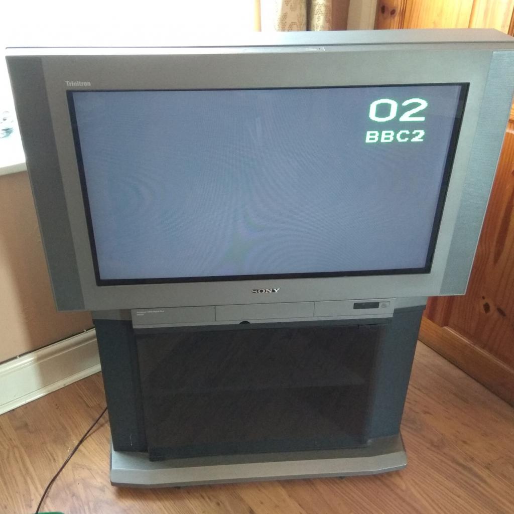 Sony Trinitron CRT TV 32 inch 32" retro TV in B29 Birmingham for £45.00 ...