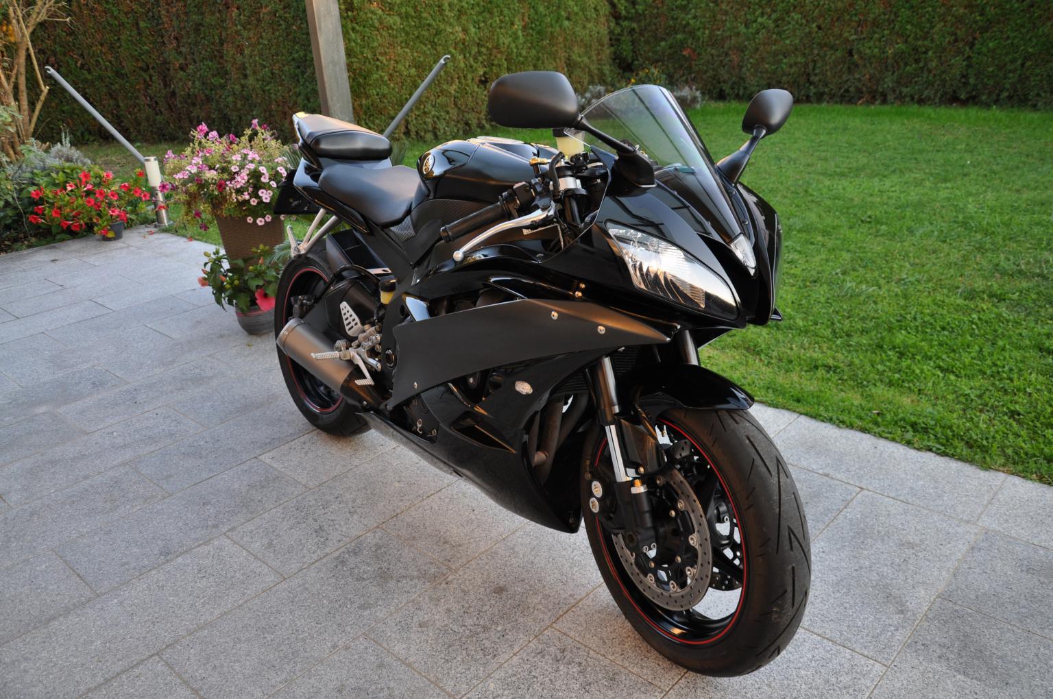 Motorrad schwarz - Yamaha YZF-R6 (RJ11) in 6322 Kirchbichl für 5.600,00 ...