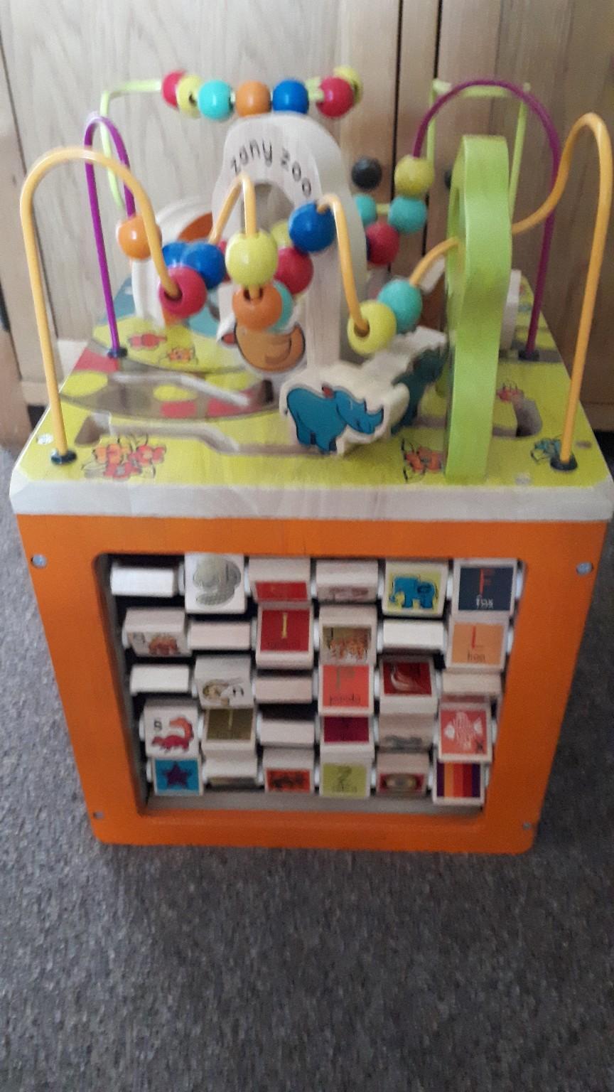 My zany zoo activity cube in RM11 Havering für 20,00 £ zum Verkauf ...