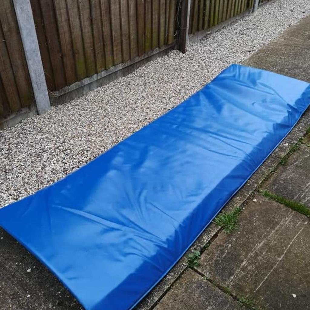 7 Large Crash Mats in East Hertfordshire for £120.00 for sale | Shpock