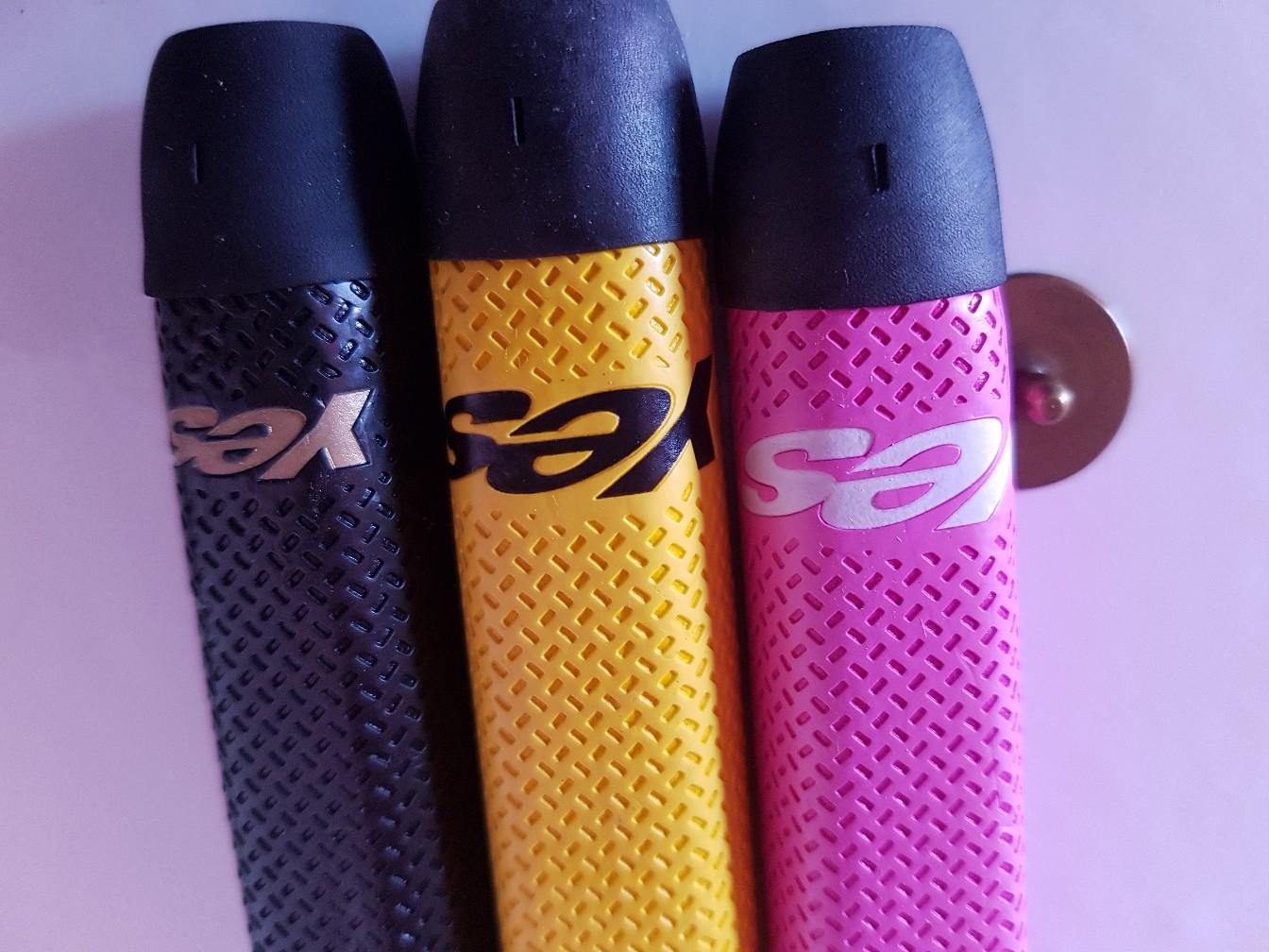 yes golf putter grips x 3 & MLA grip in PR9 Sefton for £25.00 for sale ...