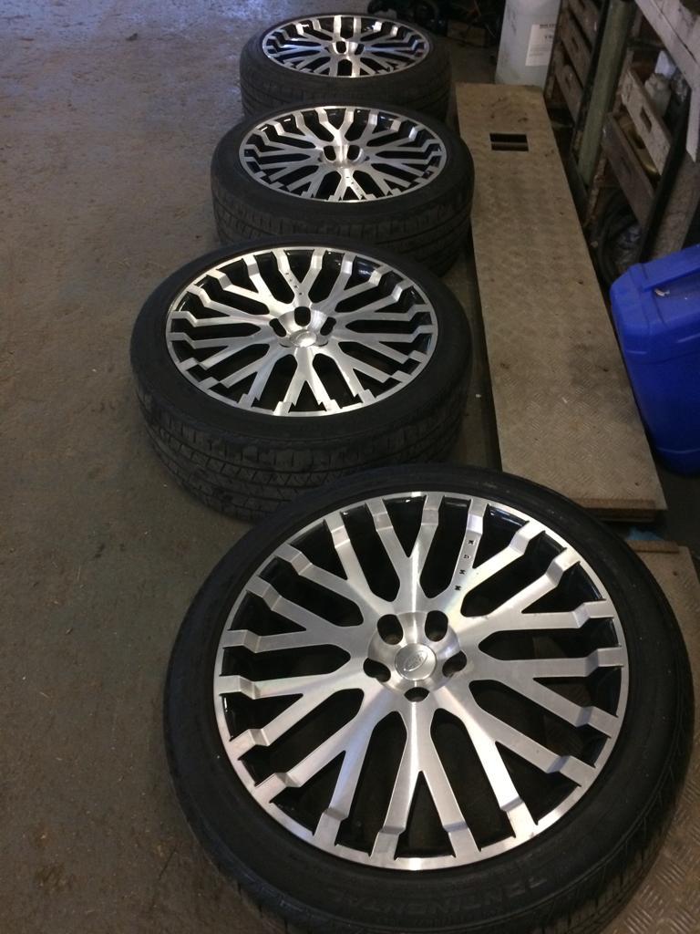KAHN 22" RANGE ROVER ALLOYS AND TYRES in SR6 Sunderland für 650,00 ...