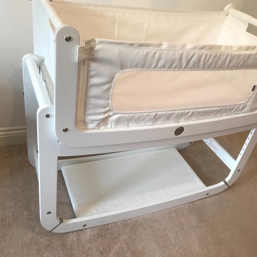 White Snuz pod bedside crib in Sunderland for £65.00 for sale | Shpock