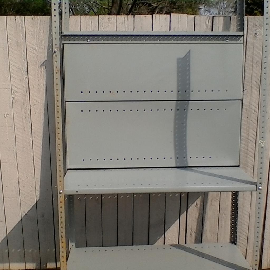 Metal shelving/racking in DN7 Doncaster für £ 20,00 zum Verkauf | Shpock AT