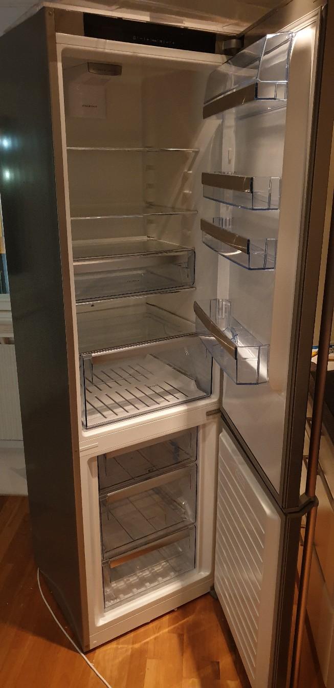 husqvarna kyl & frys kombiskåp in 424 33 Gothenburg für 1.900,00 SEK ...