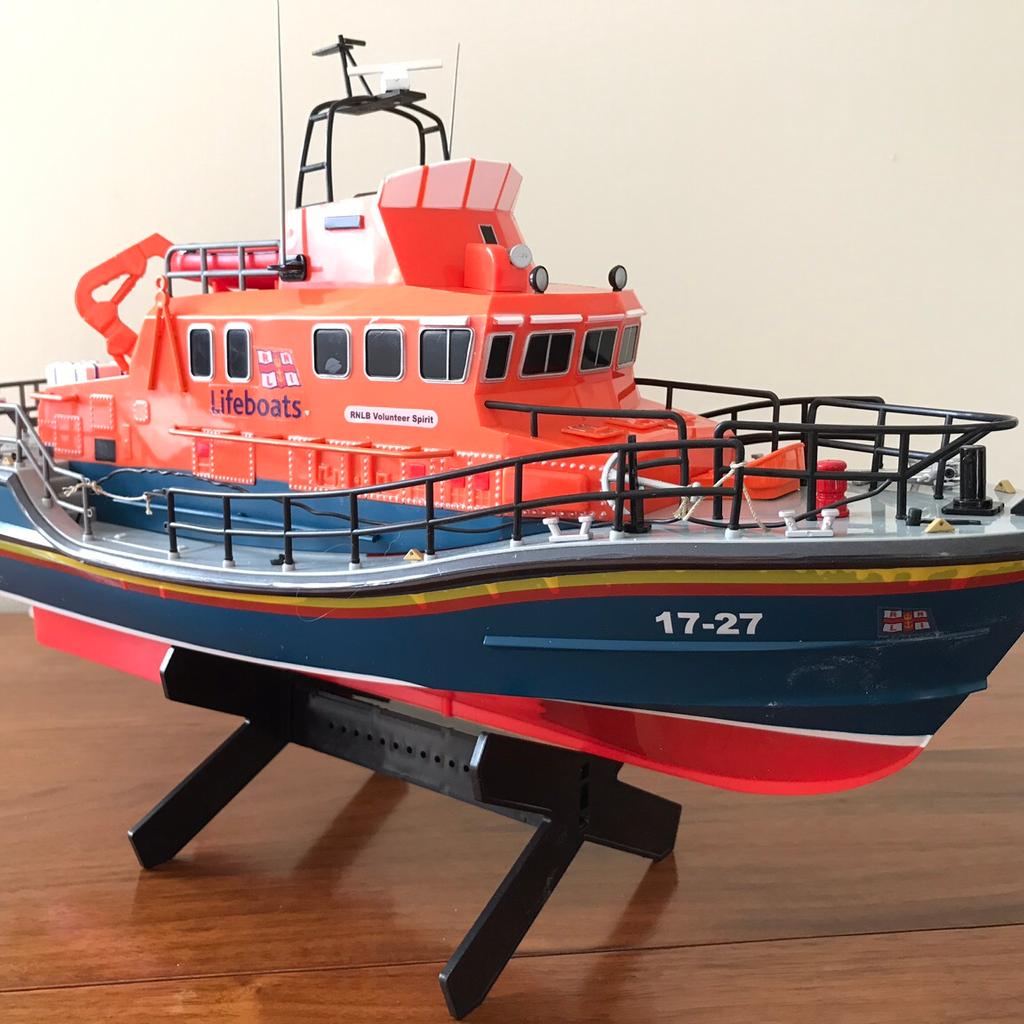 RNLI Severn Radio Control Lifeboat in FY8 Fylde für 55,00 £ zum Verkauf ...