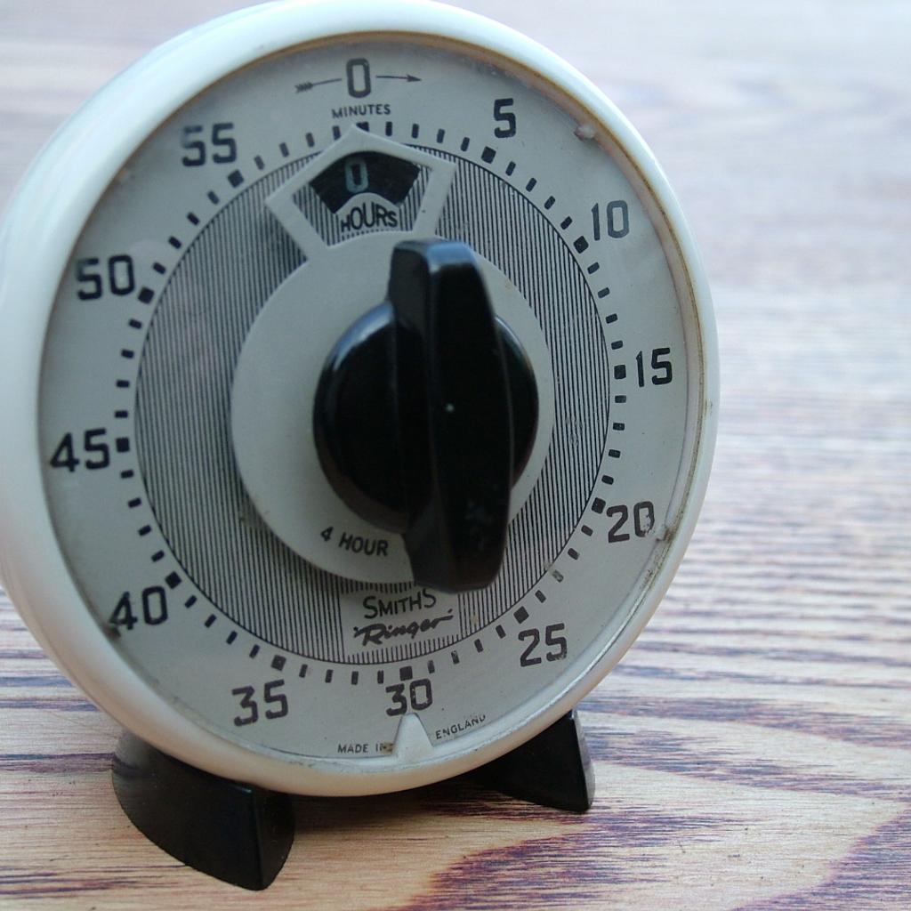 GENUINE VINTAGE SMITHS TIMER in Ilderton for £10.00 for sale | Shpock