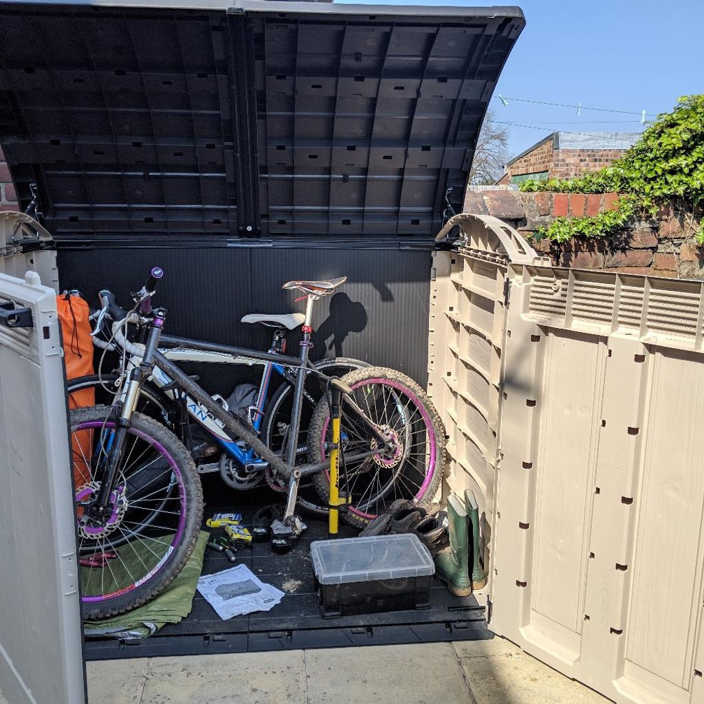 Keter Bike Storage garden shed/storage in West Lancashire für 170,00 ...
