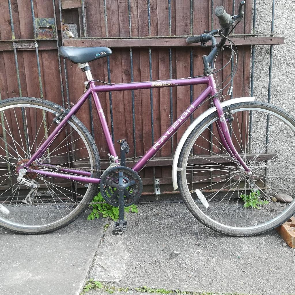 Bicycle in CF Cardiff für £ 10,00 zum Verkauf | Shpock AT