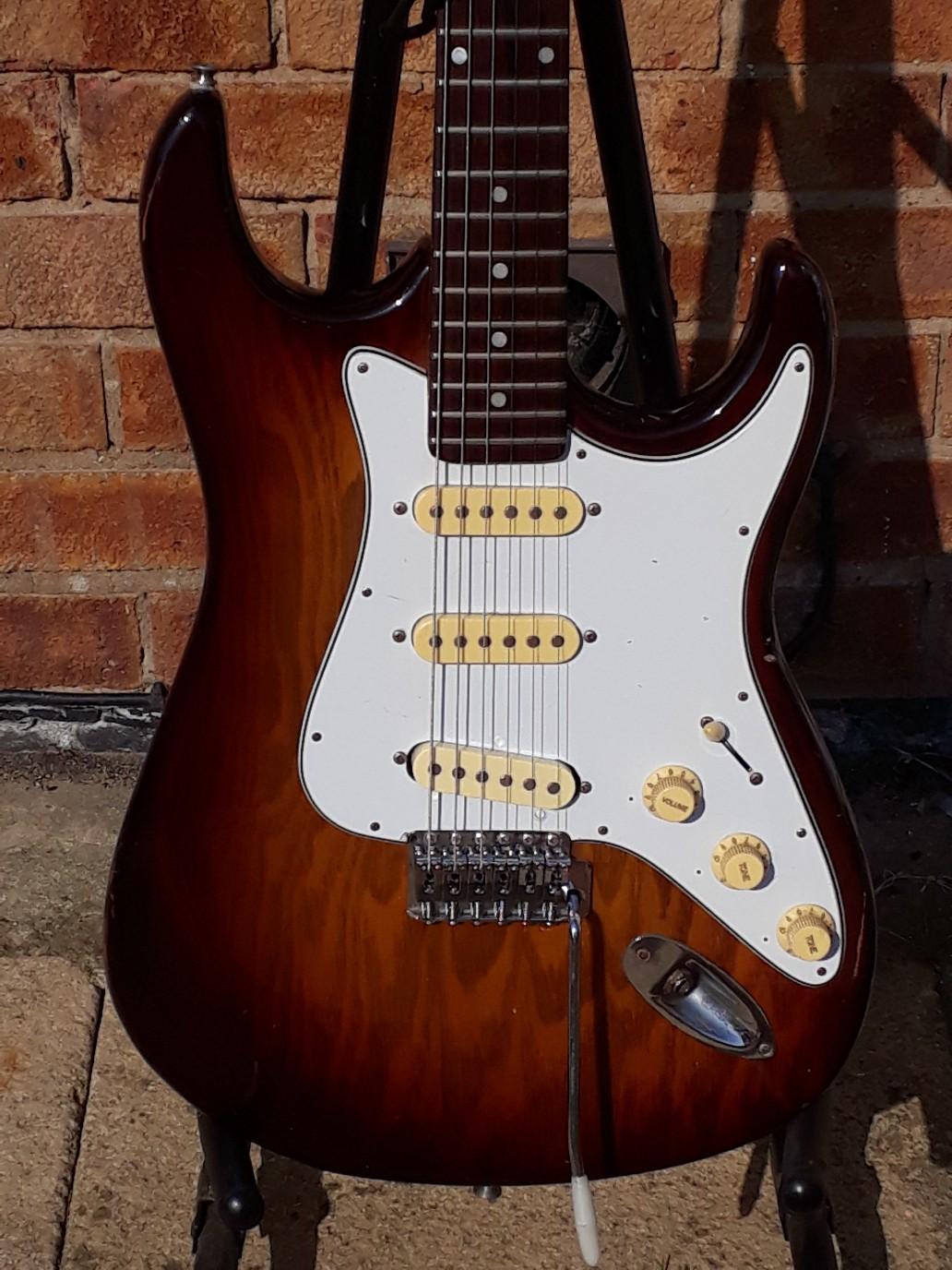 hohner stratocaster electric guitar vintage in SS13 Basildon for £50.00 ...