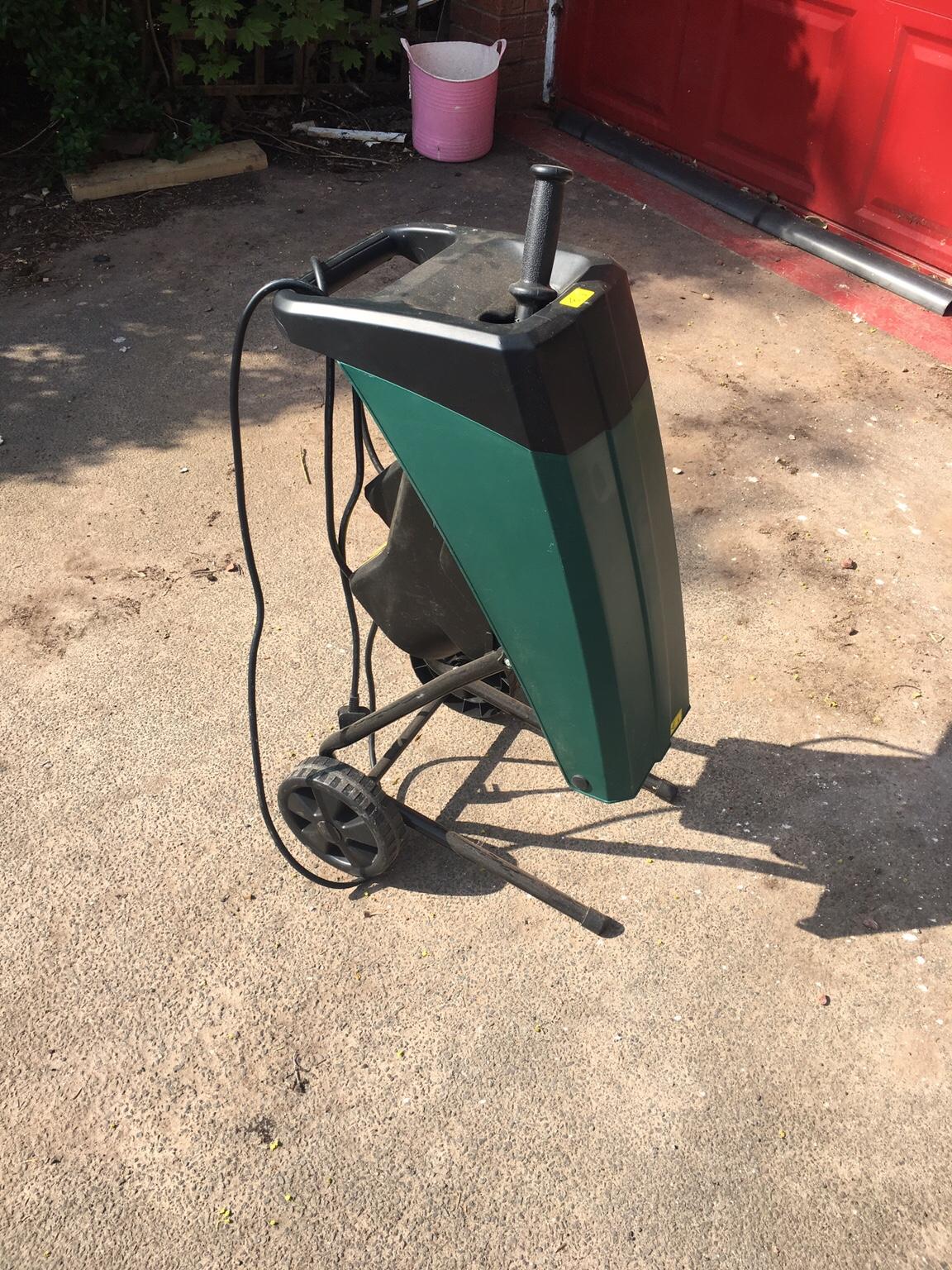 Wood chipper / shredder in TF3 Telford für £ 50,00 zum Verkauf | Shpock AT