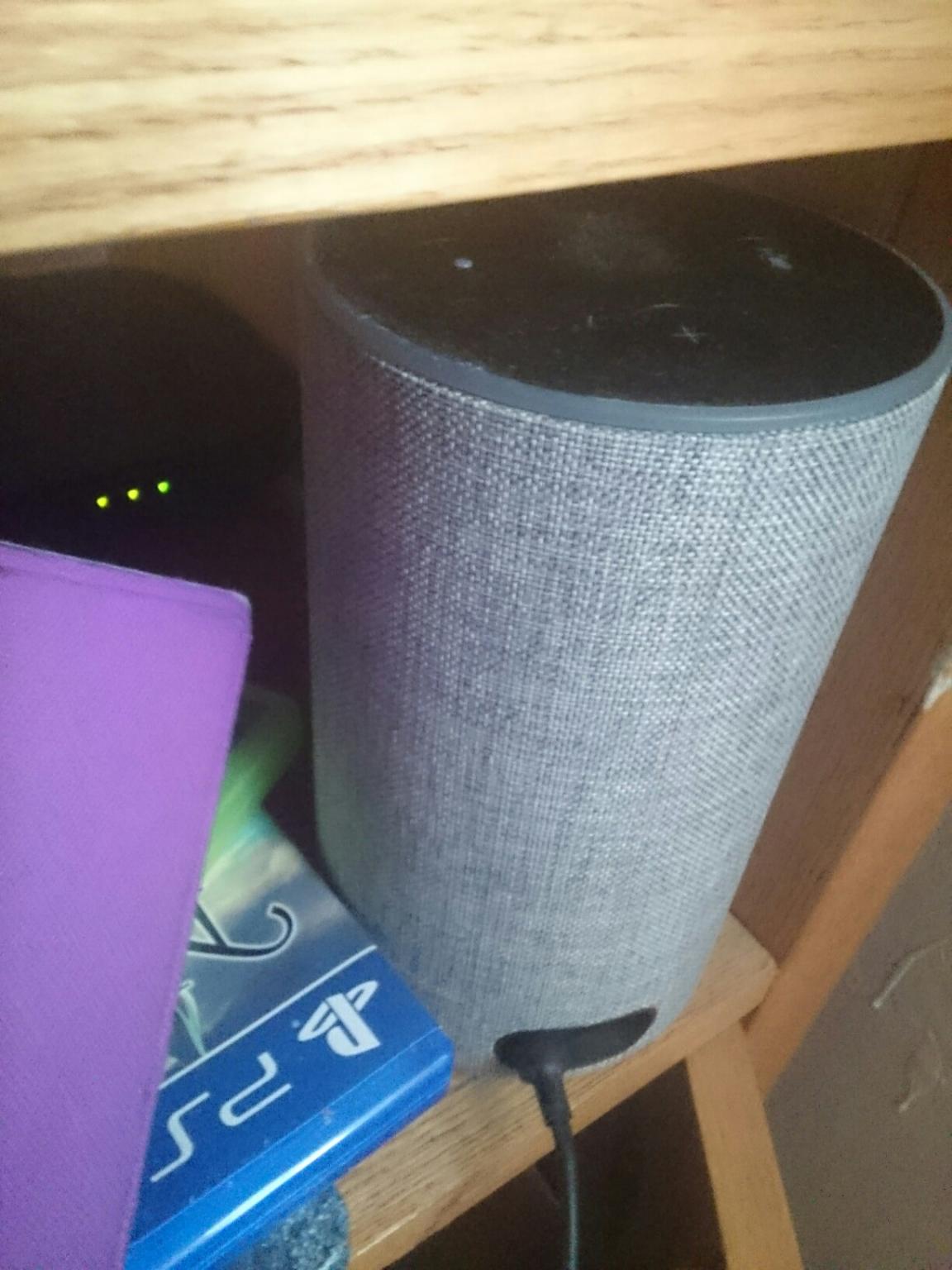 amazon echo grey 2nd gen in WF17 Kirklees für 25,00 £ zum Verkauf ...