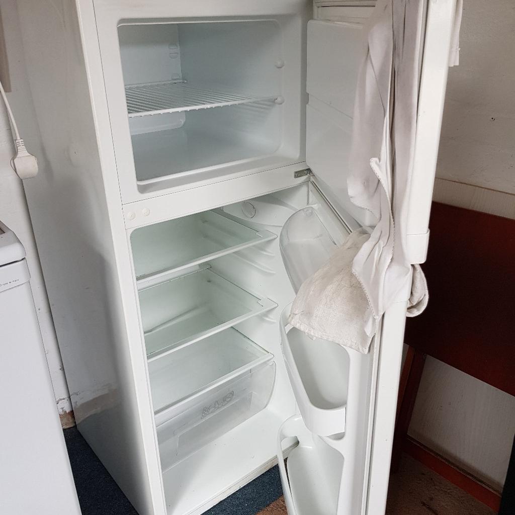 Fridge Freezer in CO13 Tendring für 50,00 £ zum Verkauf | Shpock DE