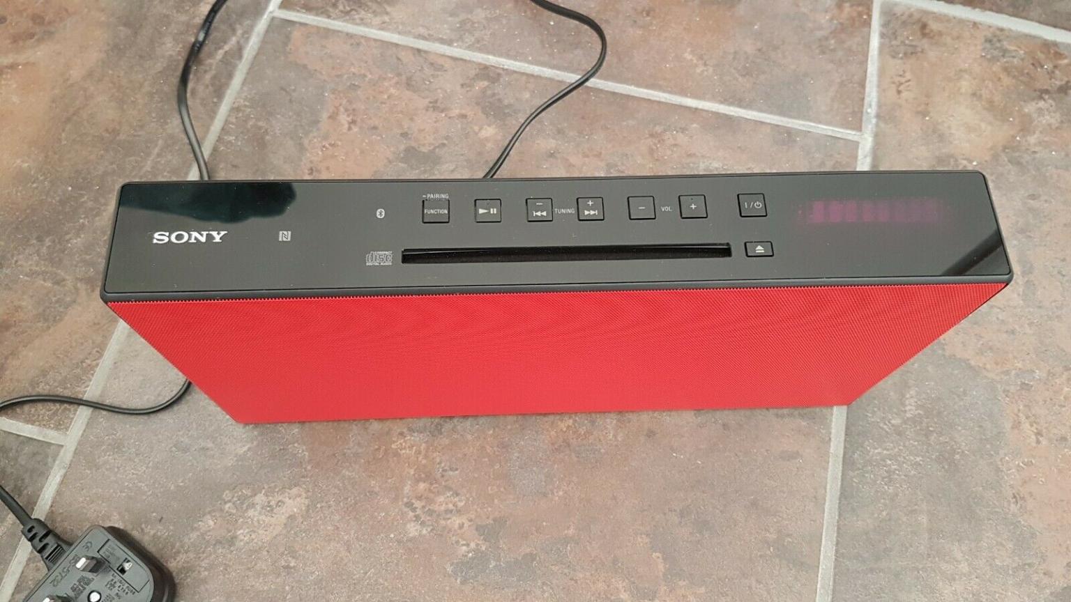 Sony CMT-X3CD Red 20W total power Hi-Fi in BR8 Sevenoaks für 35,00 ...