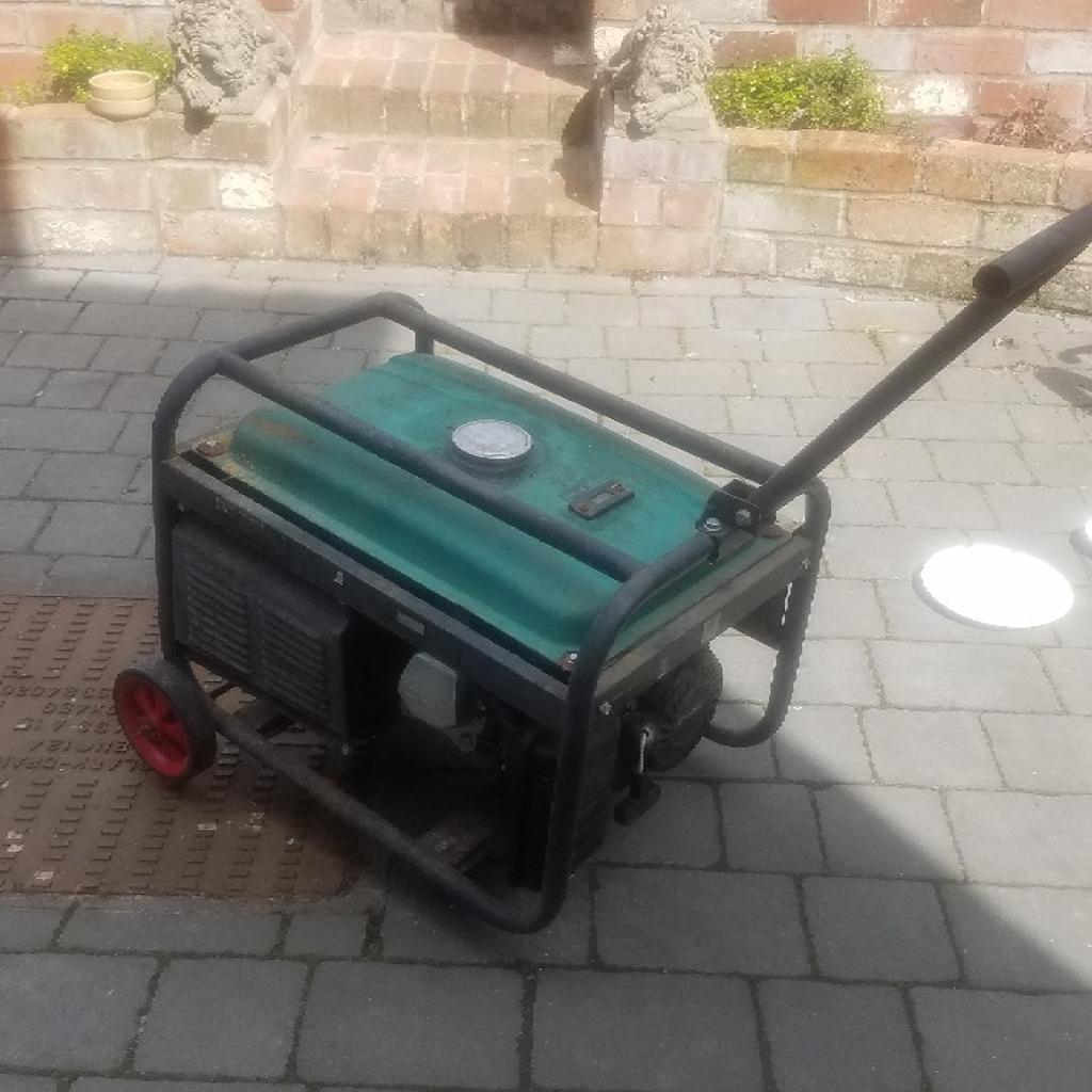 PARKSIDE PETROL GENERATOR. SPARES OR REPAIRS in DY1 Dudley für 20,00 ...