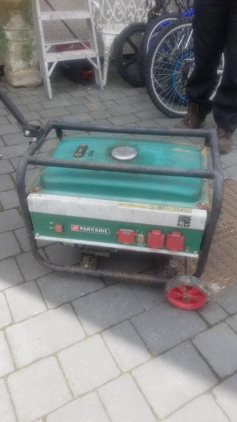 PARKSIDE PETROL GENERATOR. SPARES OR REPAIRS in DY1 Dudley für 20,00 ...