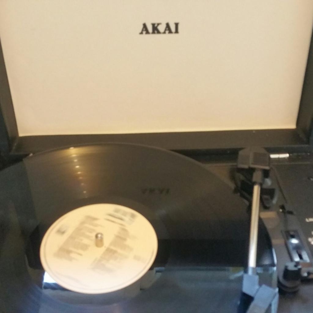 akai record player in B66 Sandwell für 20,00 £ zum Verkauf | Shpock DE