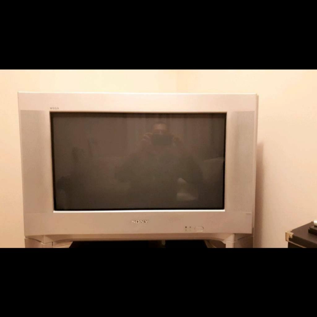 Sony 26" screen Wega Trinitron Tv & Stand. in B31 Birmingham for free ...